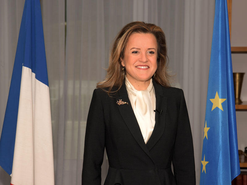 السفيرة الفرنسية هنأت الفائزين في انتخابات مجلس الأمة - صحيفة النخبة